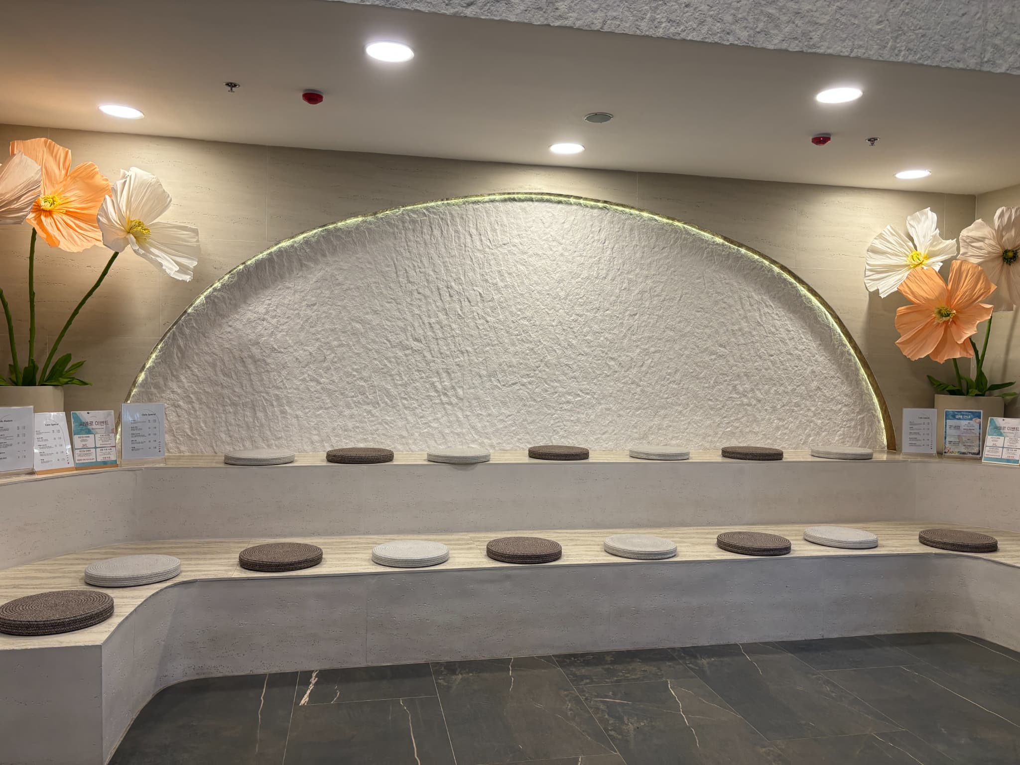 【街スパ】～CHIELO SPA～「シエロ・スパ」で、極上スパ体験＋アジアンテイスト料理のお食事付き♪〈往復送迎＆日本語ガイド付きプラン ...